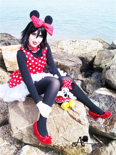 Minnie Mouse Cosplay By Annaryshining On Deviantart