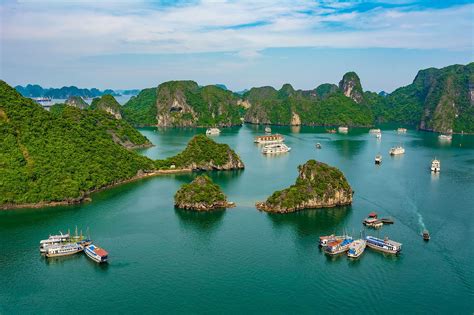 Ha Long Bay One Of Worlds 10 Most Beautiful Places Canadian Magazine