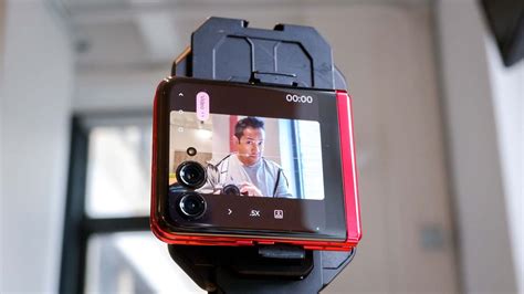 Motorola Razr Review Better In Every Way Tom S Guide