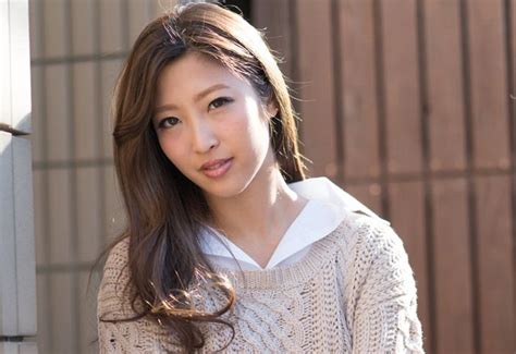 Emiri Momota Content Update Files And Photos 917