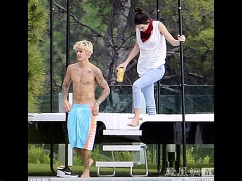 Justin Goes Commando To Prove Hes Packin Youtube