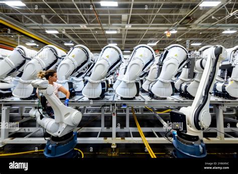 Intelligent Robotic Arm System Revolutionizing Smart Factory Production Through Ai Driven