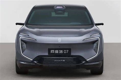 阿维塔07官图曝光，设计更大众化，首搭增程动力？ 新浪汽车