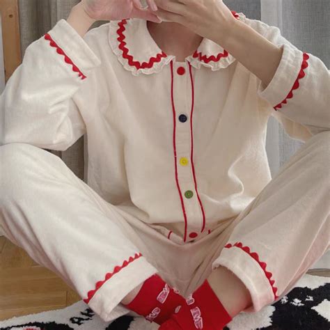 테이스티맨션 비비드 자수 파자마 여성 잠옷세트 가을 겨울 홈웨어 위시버킷