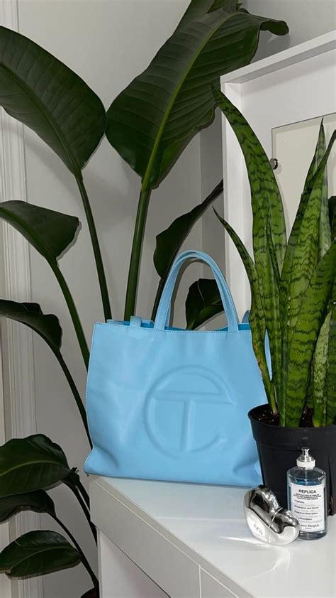 Pin By Lele On Essential Fun Bags Purses And Bags Pretty Bags