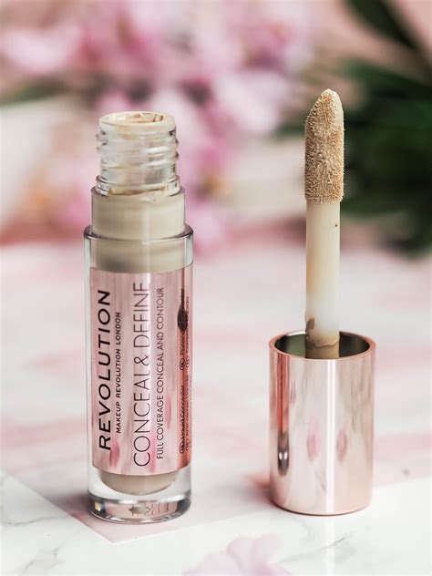 Makeup Revolution Conceal And Define Full Coverage Concealer And