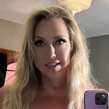 Venus Rising Bio Read About Her Profile At Freeones