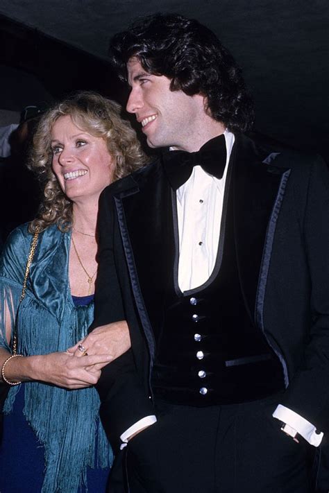 Dez Anos Antes De Conhecer Kelly Preston John Travolta Perdeu Sua