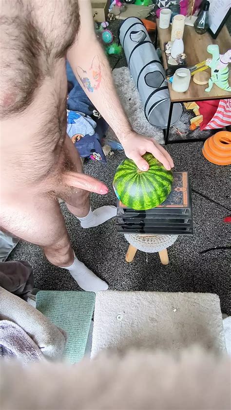 Wichsen Mit Einer Wassermelone Xhamster
