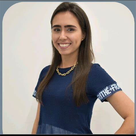 Juliana Londoño Osorio Analista De Cartera De Clientes Cueros Vélez