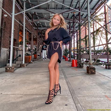 Celebridades Femeninas Oficial Lilliana Ketchman Esta Lindura Tiene
