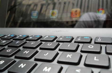 Logitech Tablet Keyboard For Android 3 0 Is A Great Tablet Keyboard That Works For The Ipad