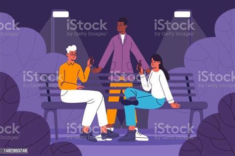 벤치에 앉아있는 사람들 행복한 친구들은 도시 공원에서 휴식을 취합니다 여자와 남자는 저녁에 맥주를 마신다 남자와 여자가 걷고 있습니다 야외에서 함께 시간을 보낸다 나무와