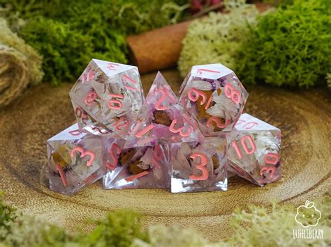 Daisy Bloom Sharp Edge Dice With Box D D Dice Gift Set Etsy Uk