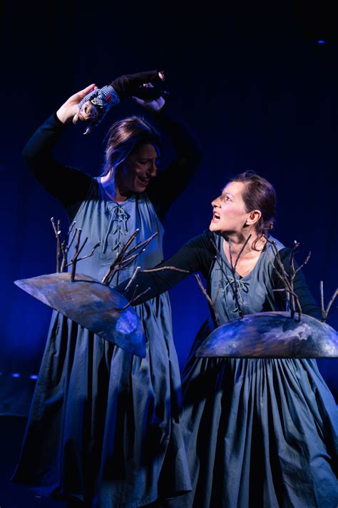 Tkaczka Chmur Těšínské Divadlo