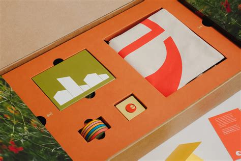 Manual Creates Branding For Eames Institute Of Infinite Curiosity