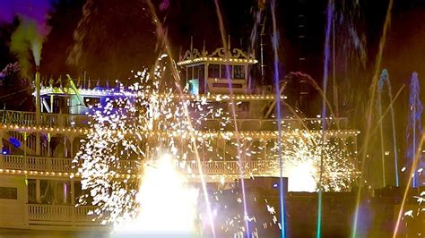 Behind The Scenes Fantasmic Disneyland And See Your Favorite Disney