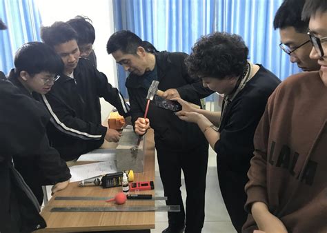 校企深度合作，共建专业课程 青岛工学院