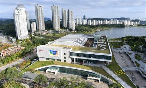 수원시 출자기관 간부직원 ‘코인사기 영업 감사 착수