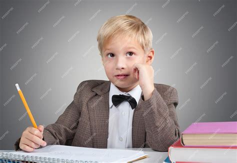 Premium Photo Student In The Class Receives Education