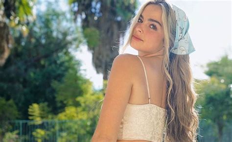 Addison Rae Desktop Aesthetic Wallpapers Wallpaper Cave Addison Rae Desktop Aesthetic Wallpapers Wallpaper Cave