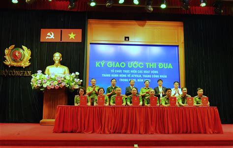 Phát động Tháng Hành động Về An Toàn Vệ Sinh Lao động Trong Cand