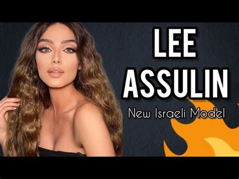 9 Hot Sexy Eya Fattouh Bikini Pics