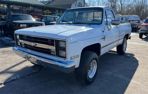 1985 Chevrolet K10 Short Bed Pickup Vin 2gcek14h5f1103031 Classic Com