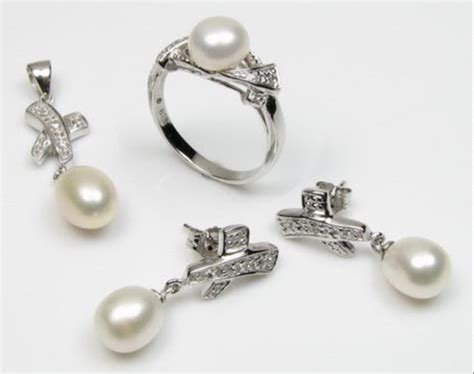Pinned From Pinto For Ipad Formal Pear Shaped Pearl Earrings With
