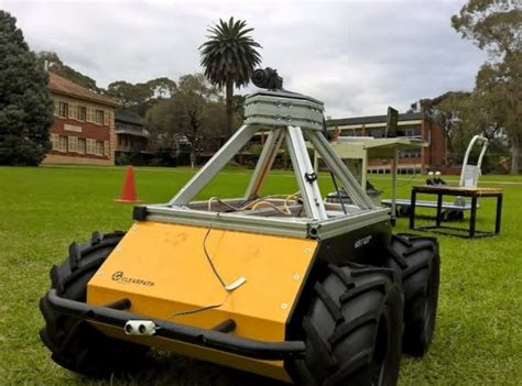 18 the insect inspired target tracking model is implemented on a
