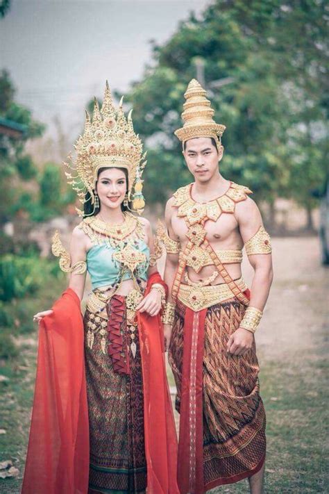 Surin สุรินทร์ เครื่องแต่งกายแบบขอมโบราณ ชุดเมือง ชุด เสื้อผ้า