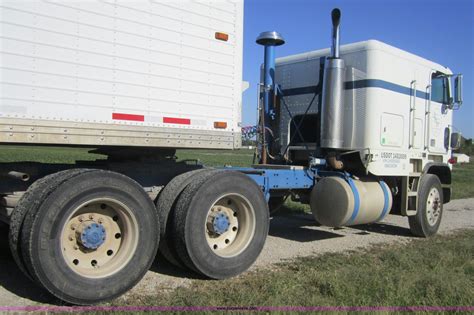 1989 Freightliner Fla Semi Truck In Galena Ks Item C5031 Sold Purple Wave