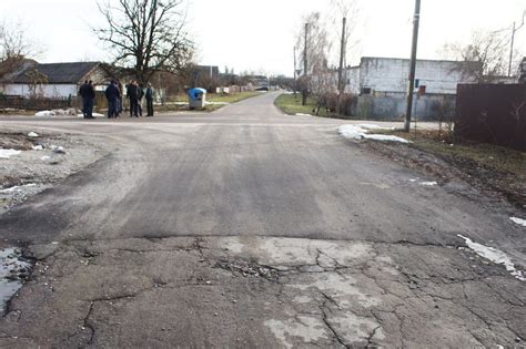 На Чернігівщині викрито схему розкрадання бюджетних коштів на ремонті доріг Читайте на Ukr Net