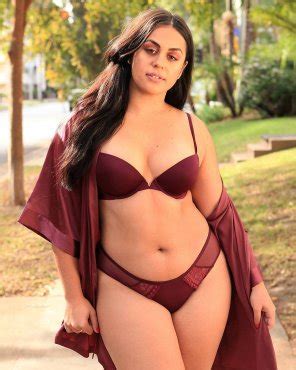 Ayesha Perry Iqbal Porn Pic