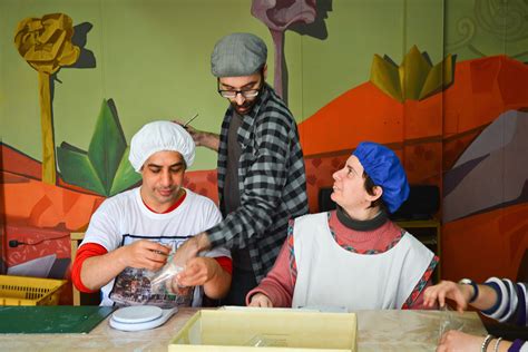 La Mano De Nico Ser Voluntario