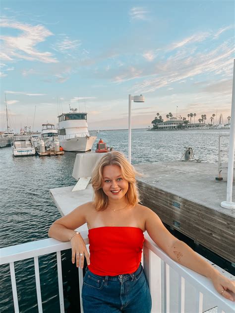 Noelle Roth Singerdancer Noelle Roth Singerdancer