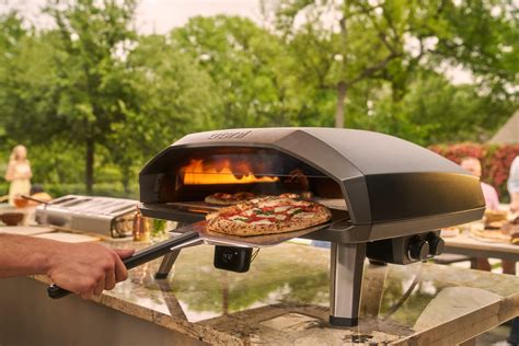 Large Pizza Ovens 16 24 Inch Pizza Ovens — Ooni Europe