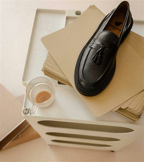 Bobbies Pariser Haus Für Schuhe Und Lederwaren