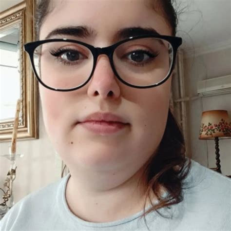 彡φρειδερικη彡 Vickysaxini • Threads Say More