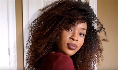 How To Get The Kinky Curly Hairstyle For Your Daily Makeover