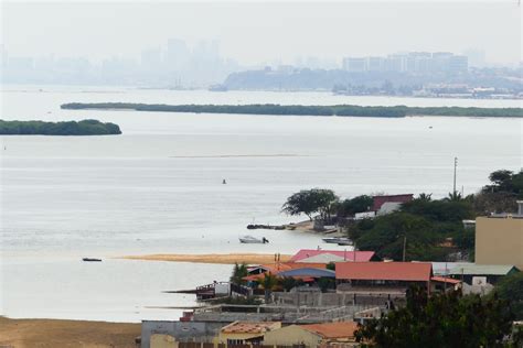 Le Monde Mappartient Luanda Lobito