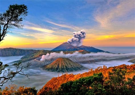 7 Volcanoes In Indonesia 🌋 You Should Add To Your Bucket List