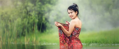 100 Tonåring Tjej Modell Wallpaper