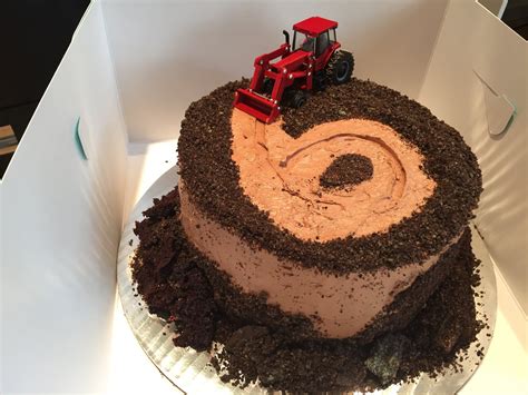 How To Make A Tractor Cake