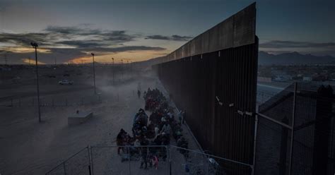 აშშ ის საზღვართან დაკავებული ვაგნერის ყოფილი მებრძოლი რუსეთში დაჯილდოებული პირია
