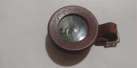 Escape And Evasion Survival Aids Silk Maps And Escape Compasses