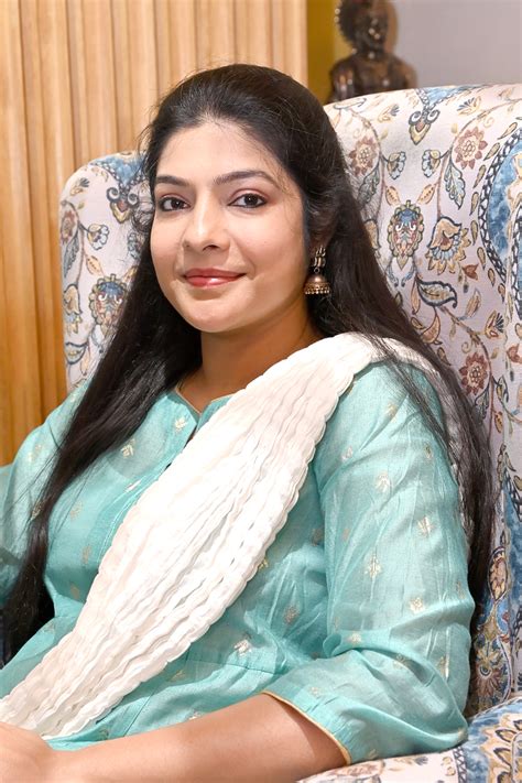 Vasuki యాదాద్రితో మా జన్మ ధన్యమైంది వాసుకి Namasthe Telangana