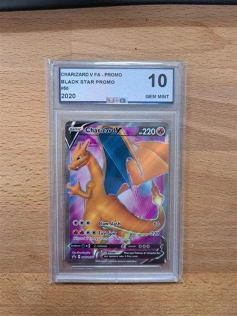 ② Pokémon 1 Card Mint Grade 10 Charizard — Verzamelkaartspellen