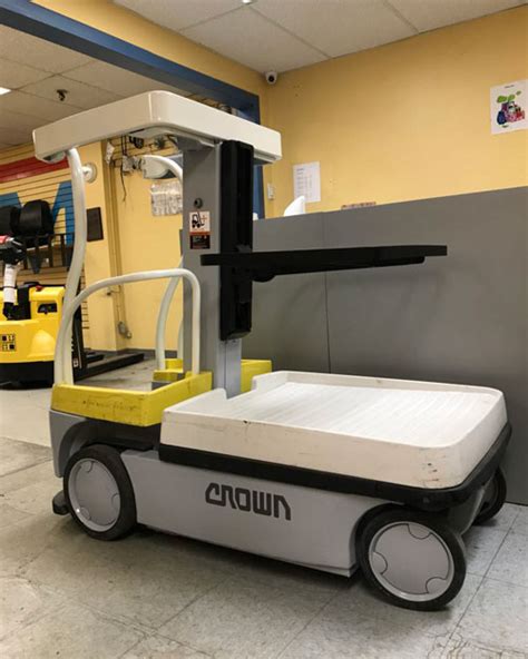 Work Assist Vehicle Wav 50 118 Crown Equipment