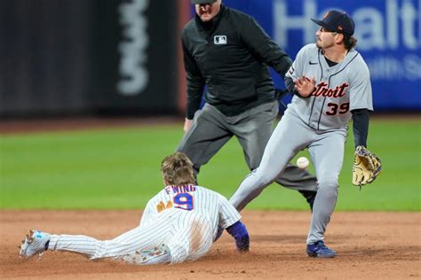 Aj Ewing Provides A Boost In His Mlb Debut Leading The Mets To A 10 2